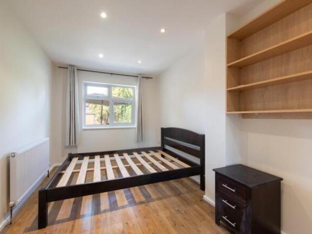 1 bedroom flat for rent in Grove Green Road, Leytonstone, London, E11 1SL, E11