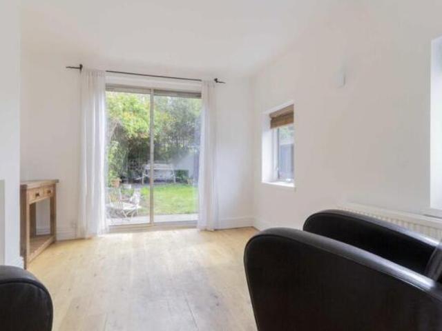 1 bedroom flat for rent in Grove Road, Acton, W3