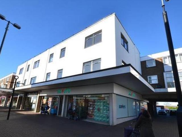 1 bedroom flat for rent in Grover Walk Corringham SS17