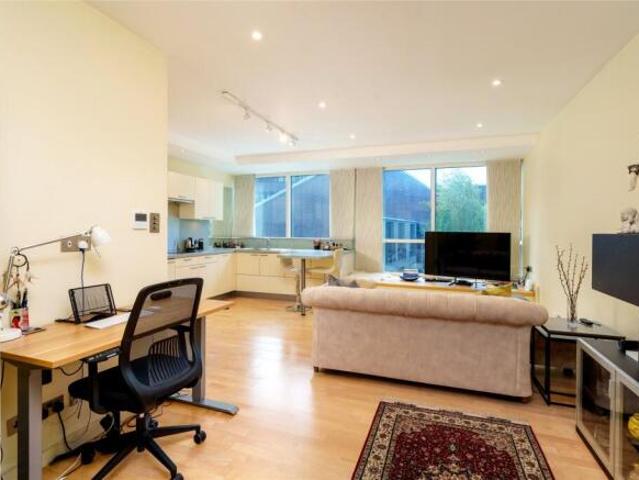 1 bedroom flat for rent in Grosvenor Road, The Panoramic, Westminster, London, SW1V