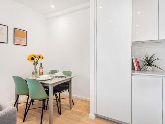 1 bedroom flat for rent in Gravity Co Reading Town Centre, 59 Queens Road, Reading, Berkshire, RG1
