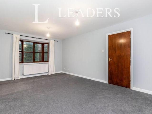 1 bedroom flat for rent in Grayshott Court, 24 Grange Road, SM2