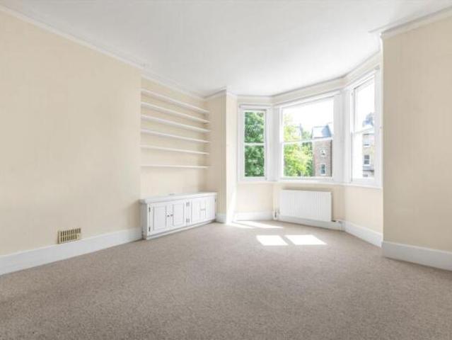 1 bedroom flat for rent in Grange Park, Ealing, W5