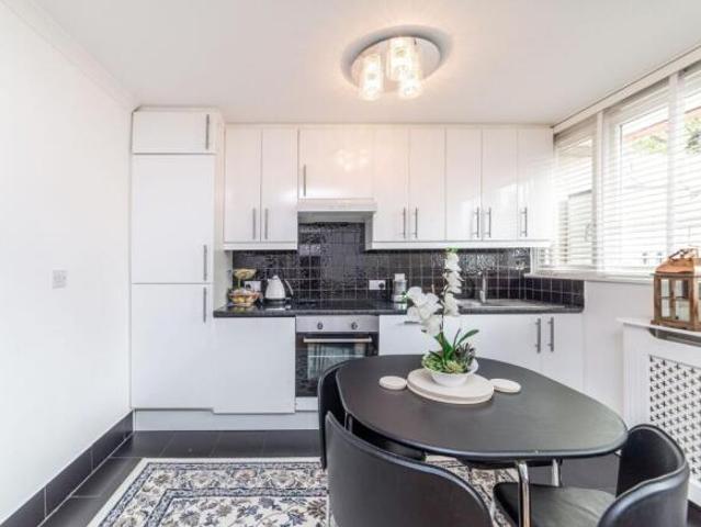 1 bedroom flat for rent in Grange Place, West Hampstead, London, NW6