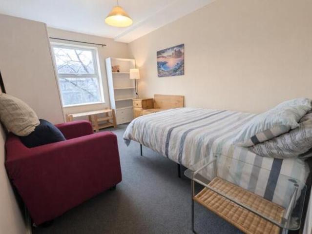 1 bedroom flat for rent in Grange Road, London, SE1