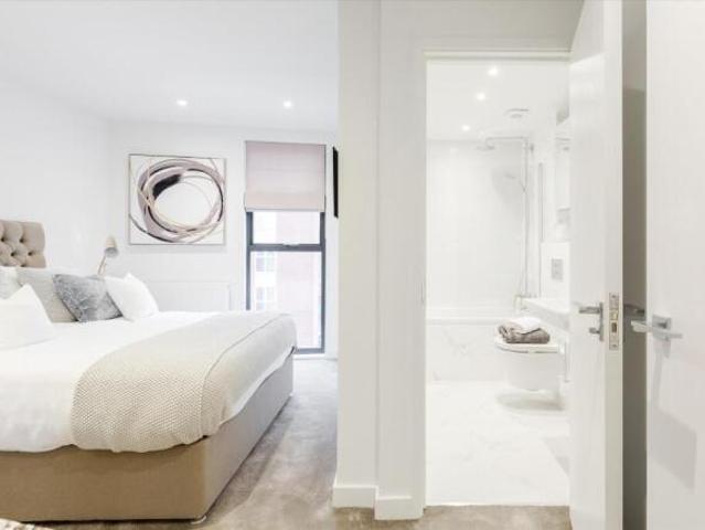 1 bedroom flat for rent in Grange Road, London SE1