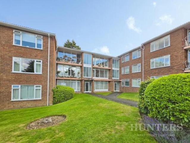 1 bedroom flat for rent in Grange Road, Sutton, SM2