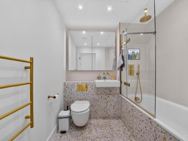 1 bedroom flat for rent in Grand Central Apartments, Kings Cross, NW1