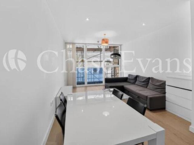 1 bedroom flat for rent in Granite Apartments, 30 River Gardens Walk, Greenwich, London, SE10