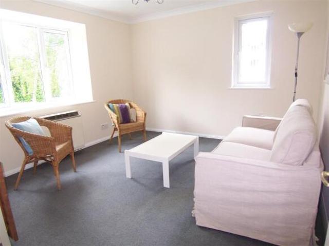 1 bedroom flat for rent in Granville Place, Pinner, HA5