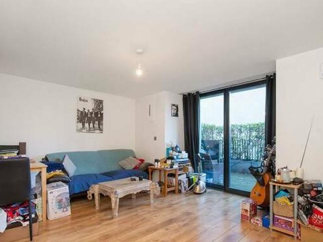 1 bedroom flat for rent in Great West Road London W6