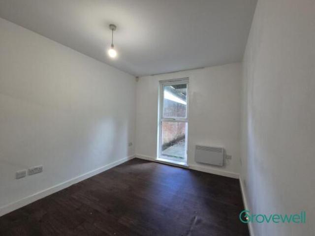 1 bedroom flat for rent in Green View, Salford, M7