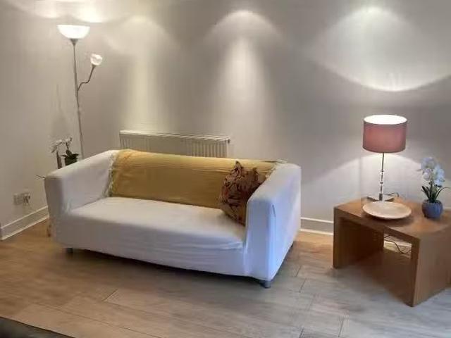 1 bedroom flat for rent in Greenside End, Edinburgh, EH1