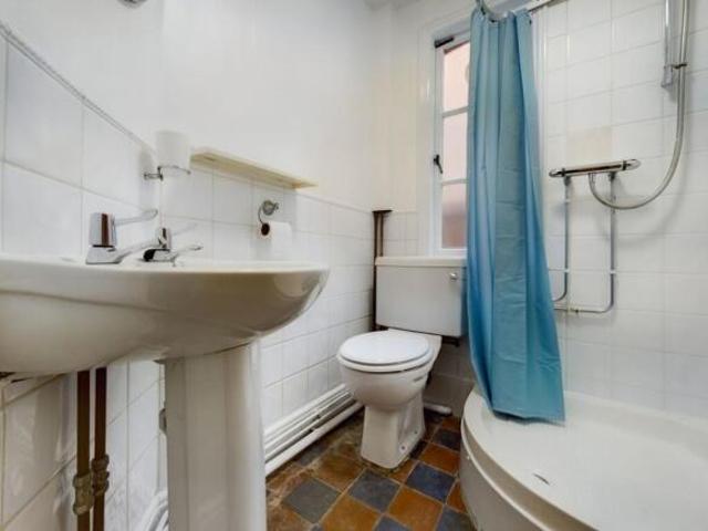 1 bedroom flat for rent in Gresford Avenue, Chester, CH2
