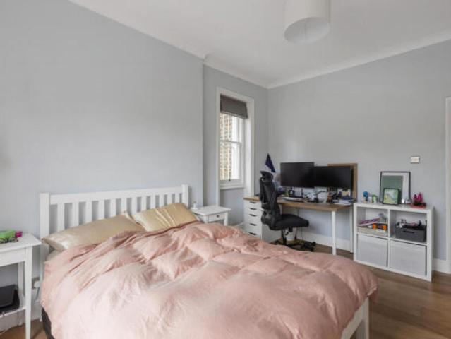 1 bedroom flat for rent in Gwendwr Road, London, W14