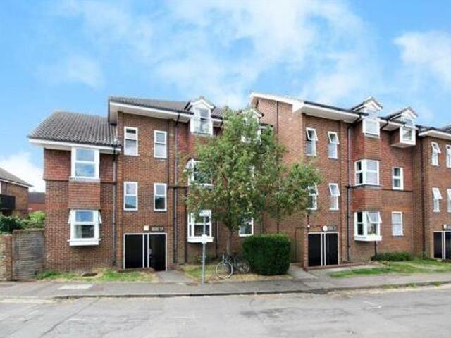 1 Bedroom Flat For Rent In Gu1, Guildford