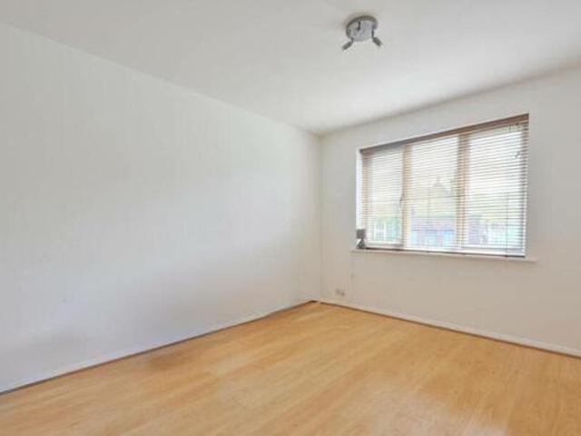 1 Bedroom Flat For Rent In Gu2, Guildford
