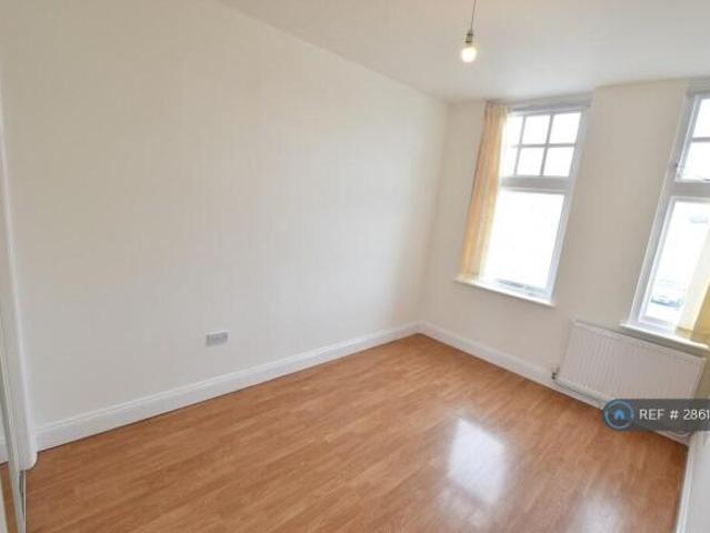 1 bedroom flat for rent in Guildford Street, Luton, LU1