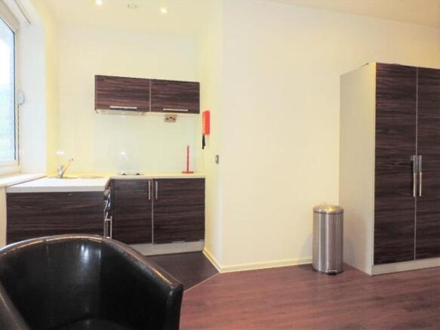 1 bedroom flat for rent in Guildford Park Road, Guildford, GU2