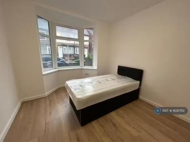 1 bedroom flat for rent in Gulson Road, Coventry, CV1