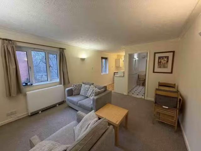 1 bedroom flat for rent in Hamilton Court, Moseley, B13