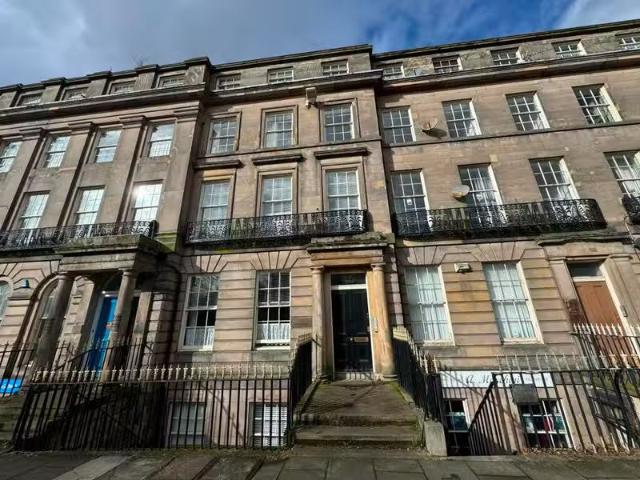 1 bedroom flat for rent in Hamilton Square, Birkenhead, Wirral.