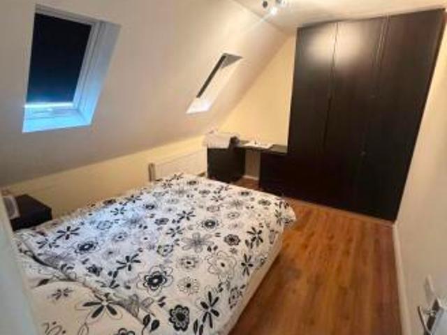 1 bedroom flat for rent in Hampden Square, London, N14