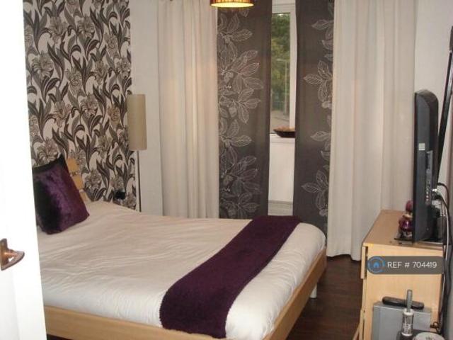 1 bedroom flat for rent in Handcross Road, Luton, LU2