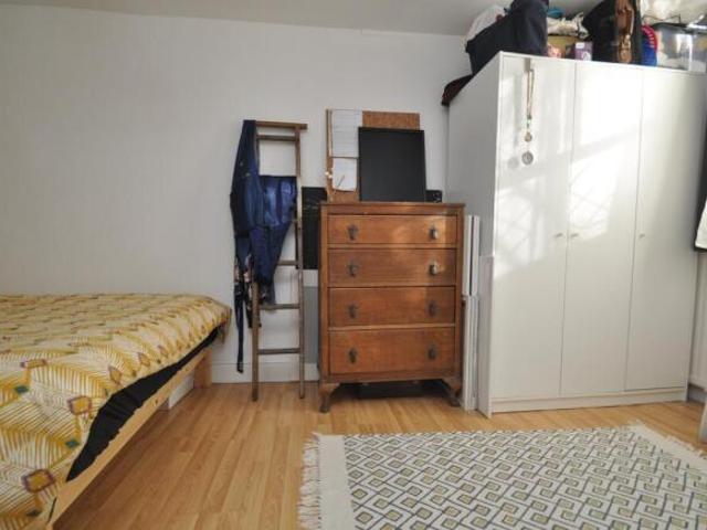 1 bedroom flat for rent in Hanley Road, Finsbury Park, N4