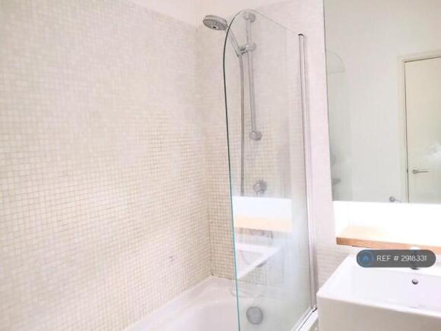 1 bedroom flat for rent in Hanover House, Bradford, BD1