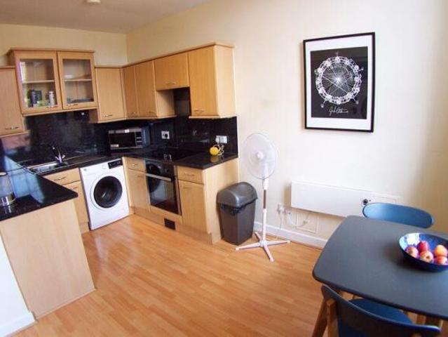1 bedroom flat for rent in Hanover Square, Leeds, LS3