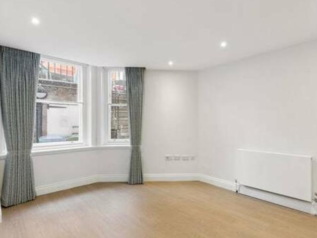 1 bedroom flat for rent in Hans Road London SW3