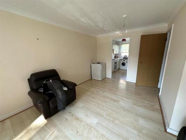 1 bedroom flat for rent in Hagden Lane, Watford, WD18
