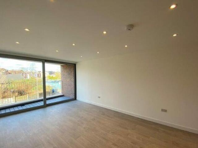1 Bedroom Flat For Rent In Hale Village