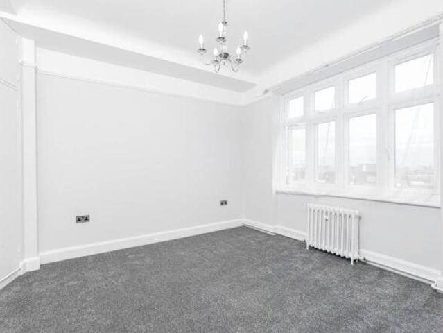 1 bedroom flat for rent in Hall Road, London, NW8