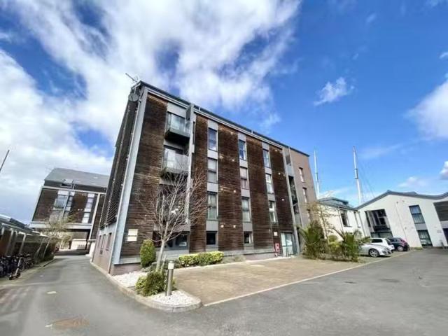 1 bedroom flat for rent in Harbourside, Great Western House, BS1