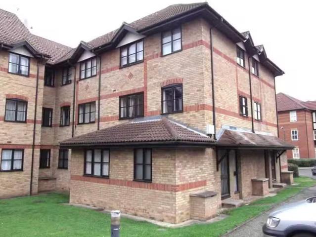 1 bedroom flat for rent in Hardwick Crescent, Dartford, DA2 6S.
