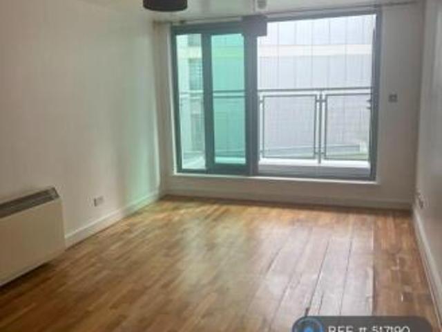1 bedroom flat for rent in Hardwicks Square, London, SW18