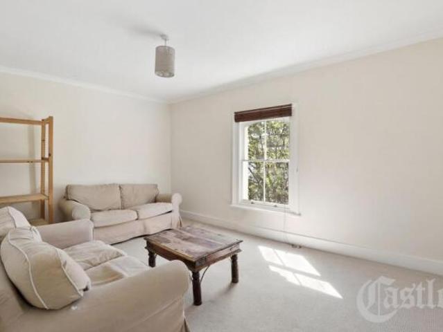 1 bedroom flat for rent in Haringey Park, N8