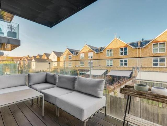 1 bedroom flat for rent in Harrier House, 5 Antoinette Close, KT1