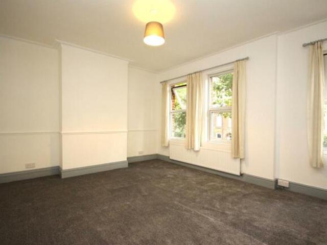 1 bedroom flat for rent in Hawarden Road, Walthamstow, E17