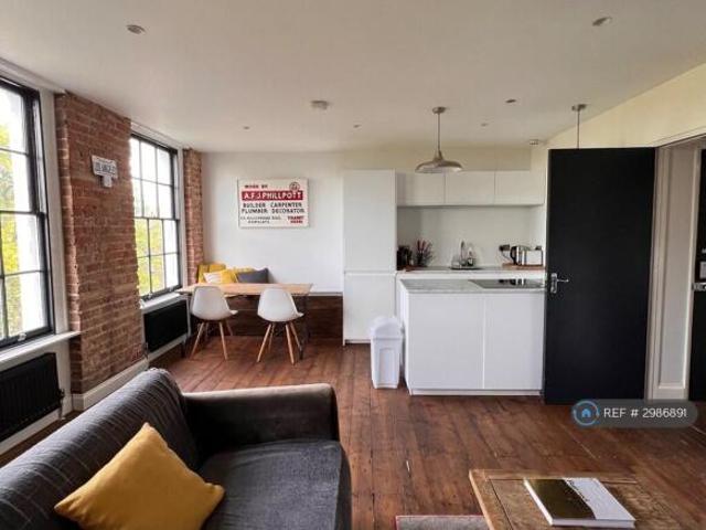 1 bedroom flat for rent in Hawley Square, Margate, CT9