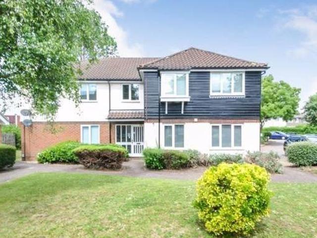 1 bedroom flat for rent in Hazel Gardens Sawbridgeworth CM21