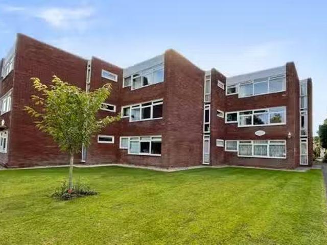 1 bedroom flat for rent in Hazelwood Court, Hazelwood Road, Ab.