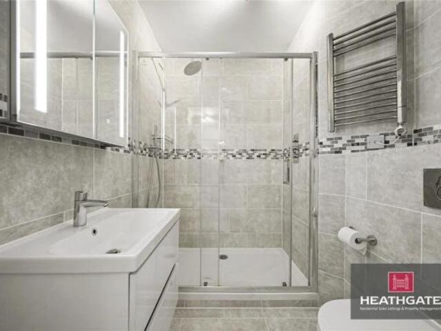 1 bedroom flat for rent in Heathside, Finchley Road Golders Green NW11