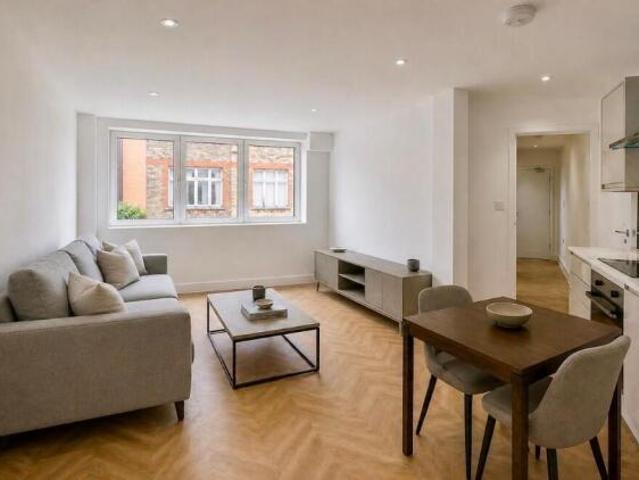 1 bedroom flat for rent in Hessel Street, London, E1