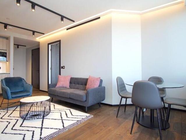 1 bedroom flat for rent in Hewett Street, London, EC2A