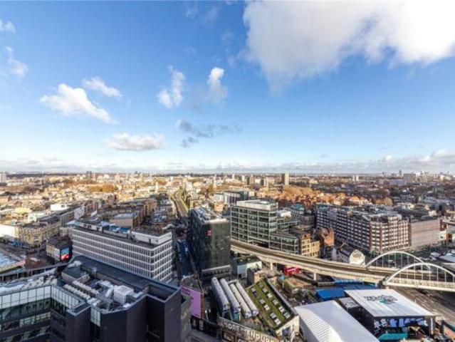 1 bedroom flat for rent in Hewett Street, Shoreditch, EC2A