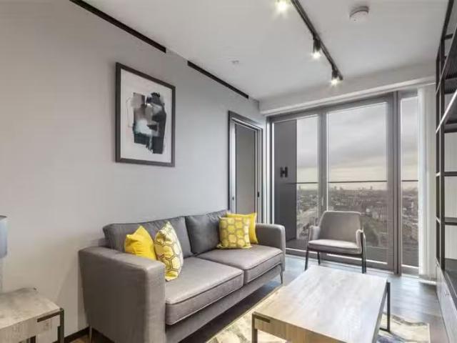 1 bedroom flat for rent in Hewett Street, Shoreditch, EC2A
