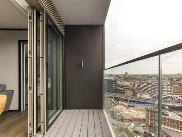 1 bedroom flat for rent in Hewett Street, Shoreditch, EC2A